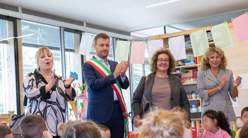 Primo giorno di scuola, il saluto del sindaco Panieri, dell'assessora ...
