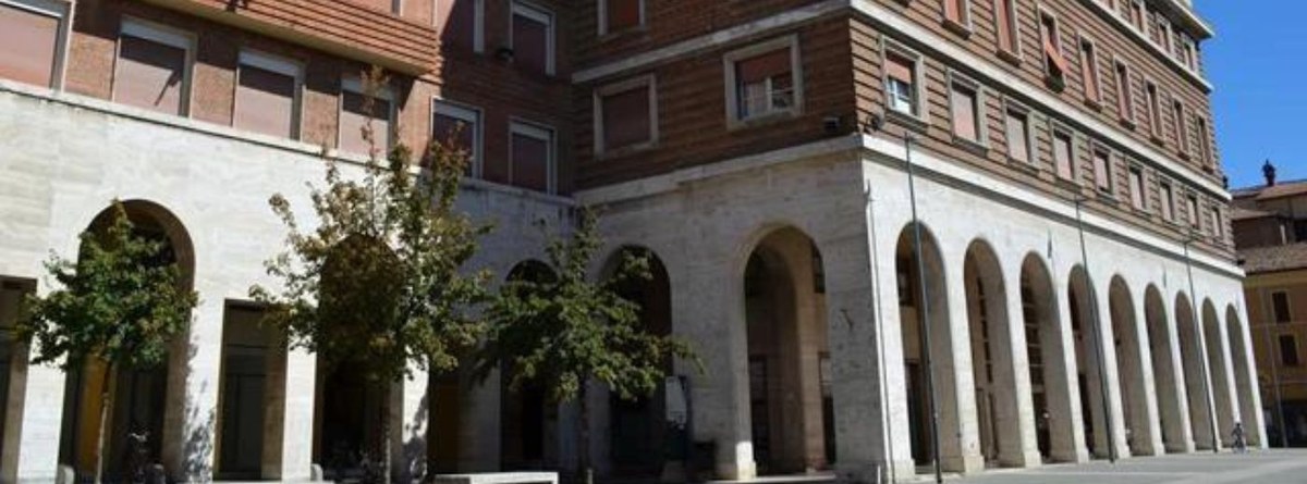 Imola il centro fiorisce - Comune di Imola